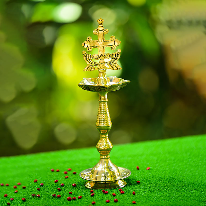 Bronze Nilavilakku With Sleeba Cross – The Coconut Store